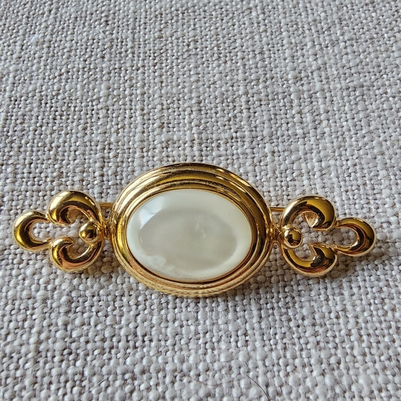 Monet | Jewelry | Vintage Monet Goldtone Mother Of Pearl Bar Pin 99s ...
